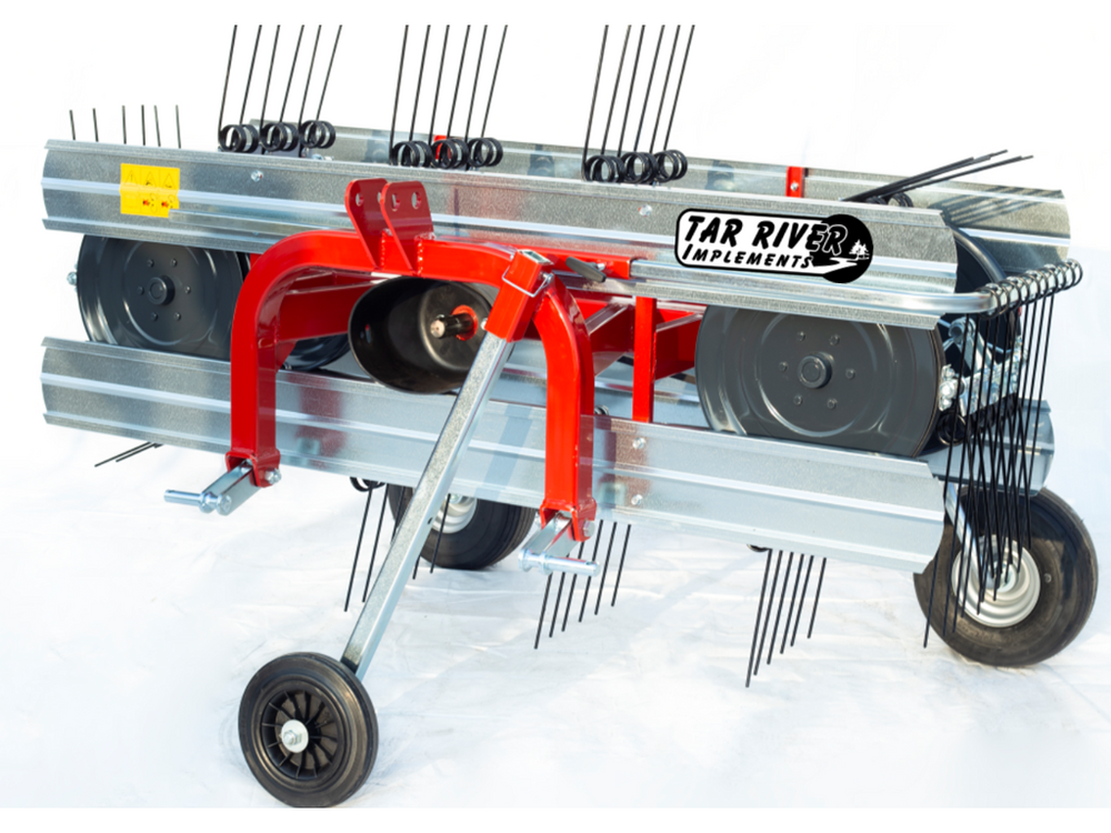 Tractor Attachments | Buckets, Spreaders, Grapples & More | LEC